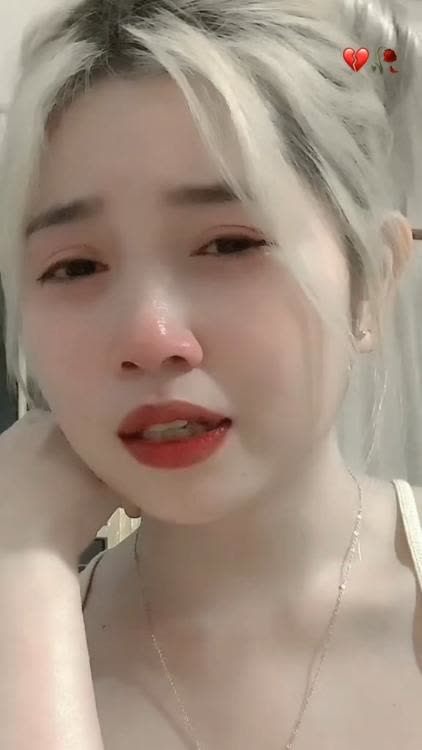 cute girl on tiktok 🥰🥰 - TNAOT