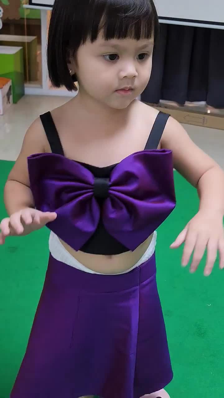 កុំឣោយតែលឺភ្លេងឣែលលី 😅 - 5of5. - TNAOT