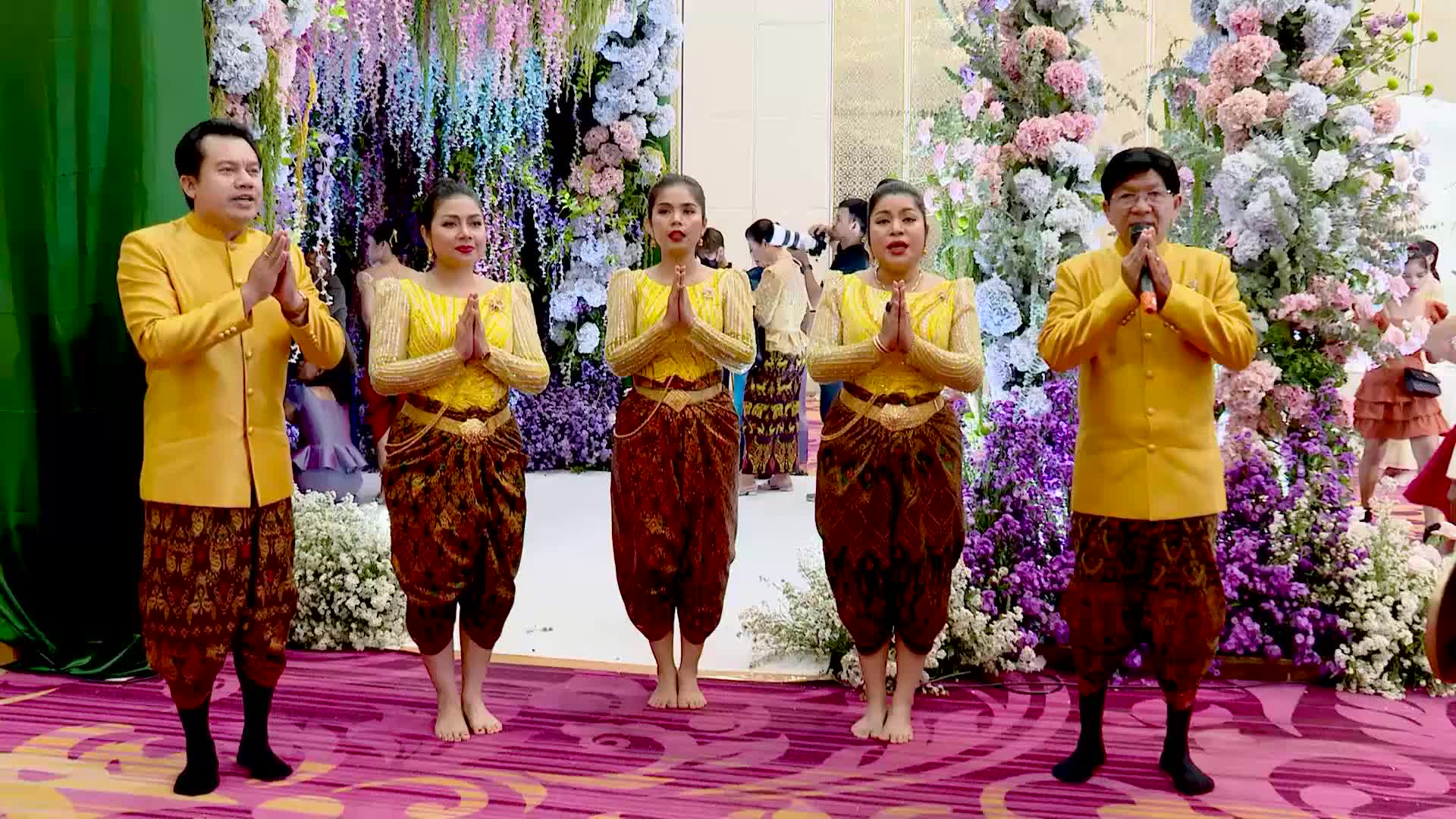 ច្រៀងរាំបើកវាំងនន នាំអនមកផ្ទឹម - TNAOT