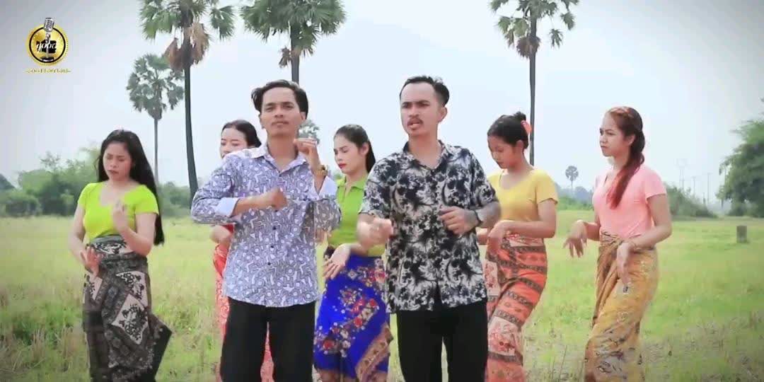 ចូលចិត្តកែវជល់ - Raazy ft ពៅសុភារុន [ OFFICIAL MV ] GNM | រីករាយ បុណ្យ ចូល ឆ្នាំ ខ្មែរ 2023 - TNAOT