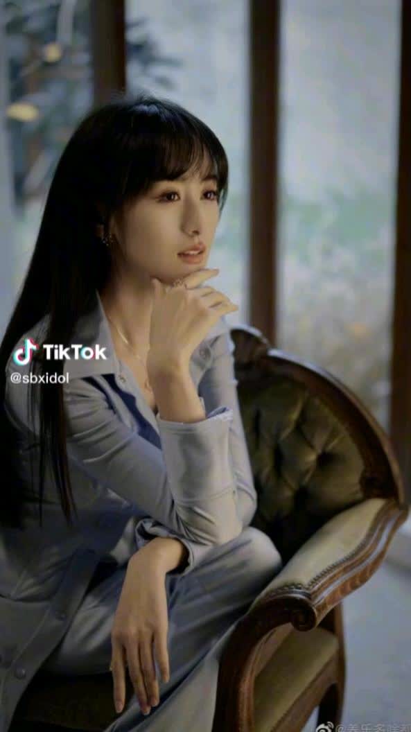 Style ឡើង Cute ហ្មងអាចែ Yuan Bingyan 😍😍😍 - TNAOT