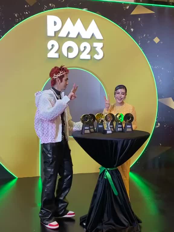 មិនមែន ១ ទេ ហេីយក៏មិនមែន ៣ ដែរ គឺ ៦ + Mommy ៧ ទៀត 🦖🎉 - TNAOT