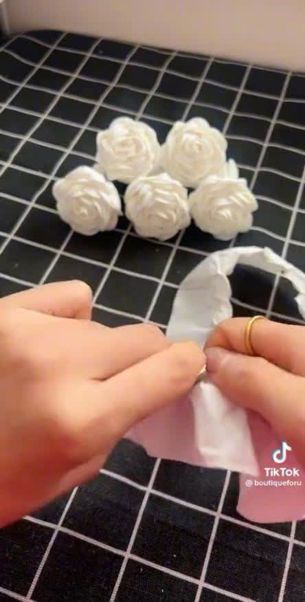 DIY - របៀបធ្វើផ្កា - TNAOT