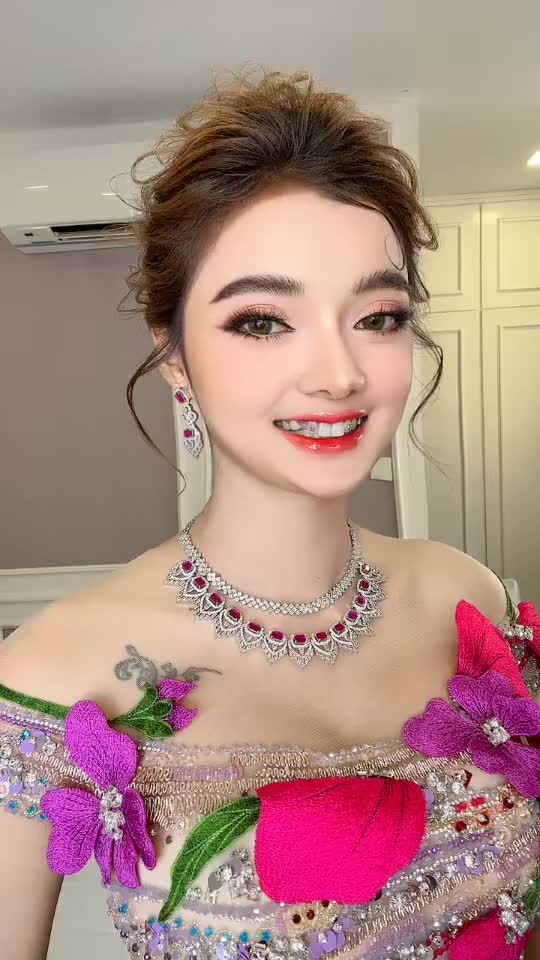 សុខ លីន មួយឈុតនេះស្អាតខប់💕😍 - TNAOT