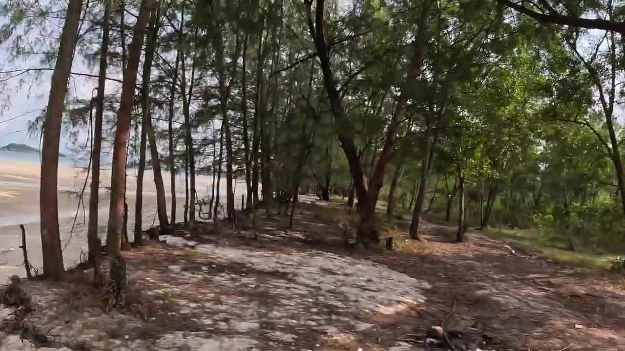 KOH RONG ISLAND 🇰🇭 - 8of10 - TNAOT