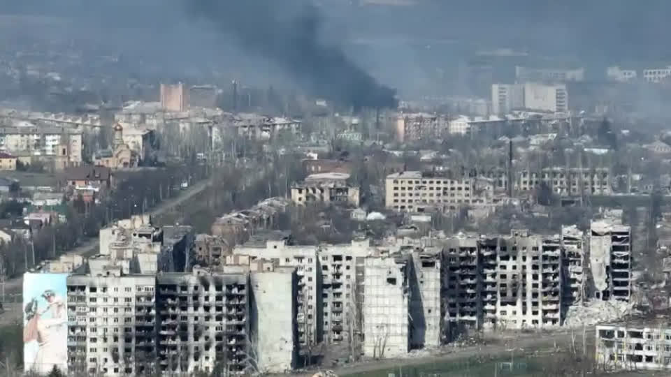 ការប្រយុទ្ធបង្ហូរឈាមដែលមិនធ្លាប់មានពីមុនមកកំពុងកើតឡើងនៅ Bakhmut - TNAOT