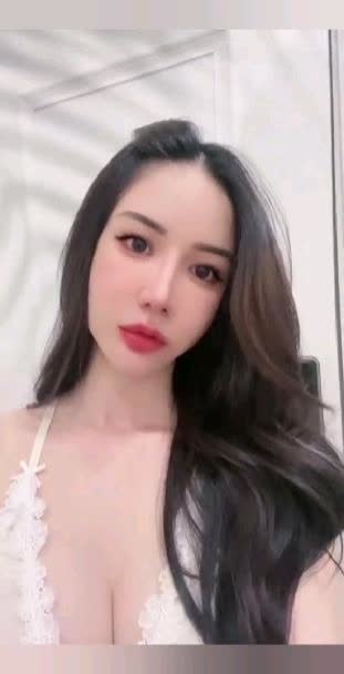 ស្រីស្អាត TikTok - TNAOT