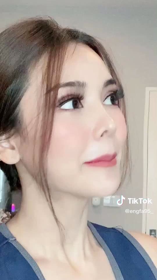 So cute idol - TNAOT