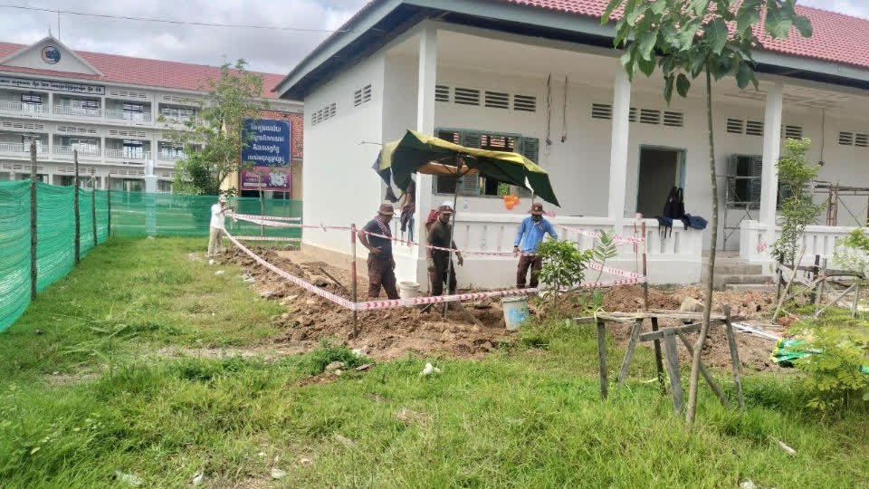 柬埔寨校园惊现未爆弹，累计发现超2000枚 - TNAOT