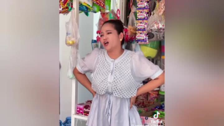 សើចជាមួយក្រុមកំប្លែង